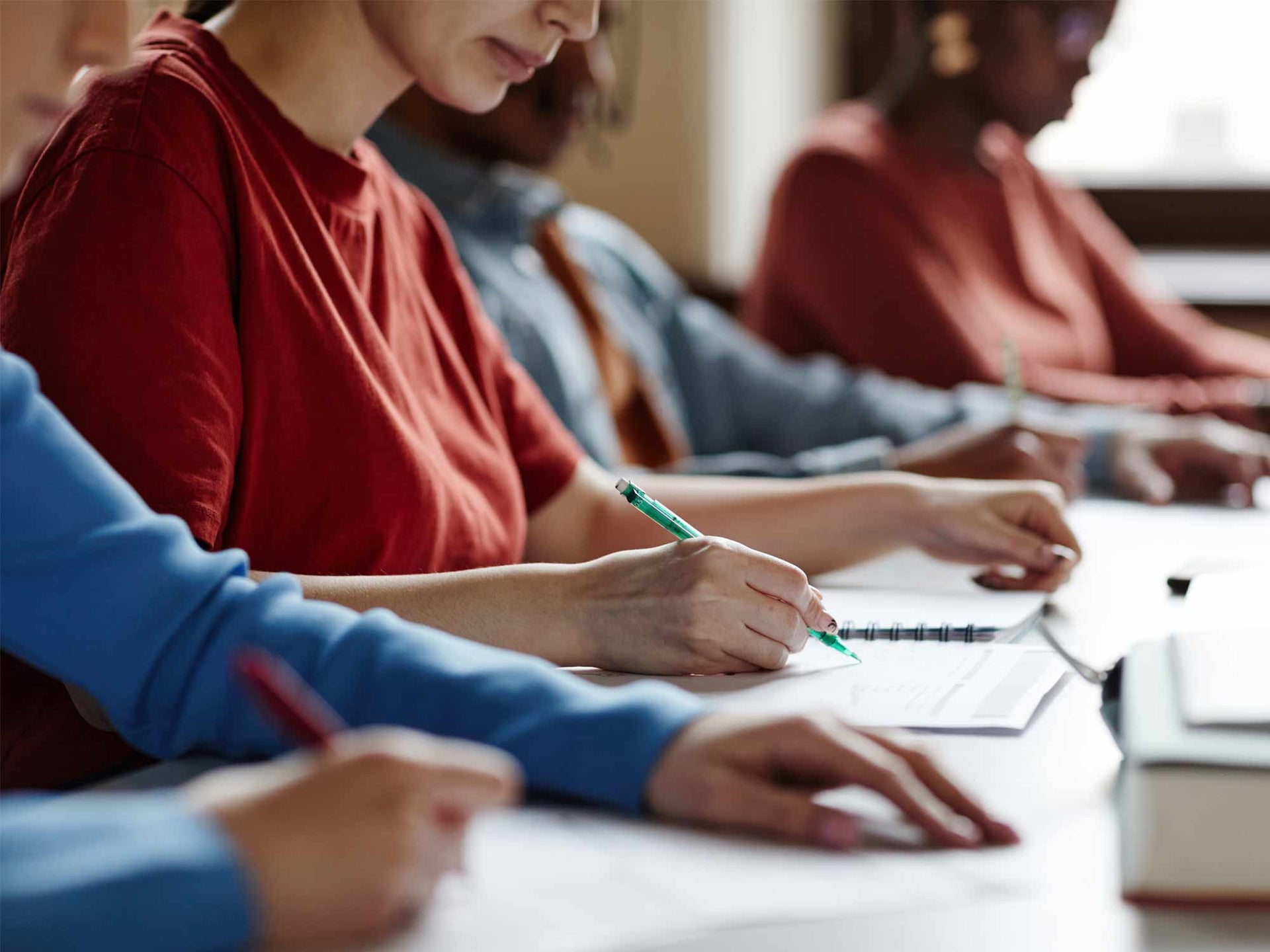 Réviser le bac de physique-chimie : 6 conseils d’un prof - My-Oxford
